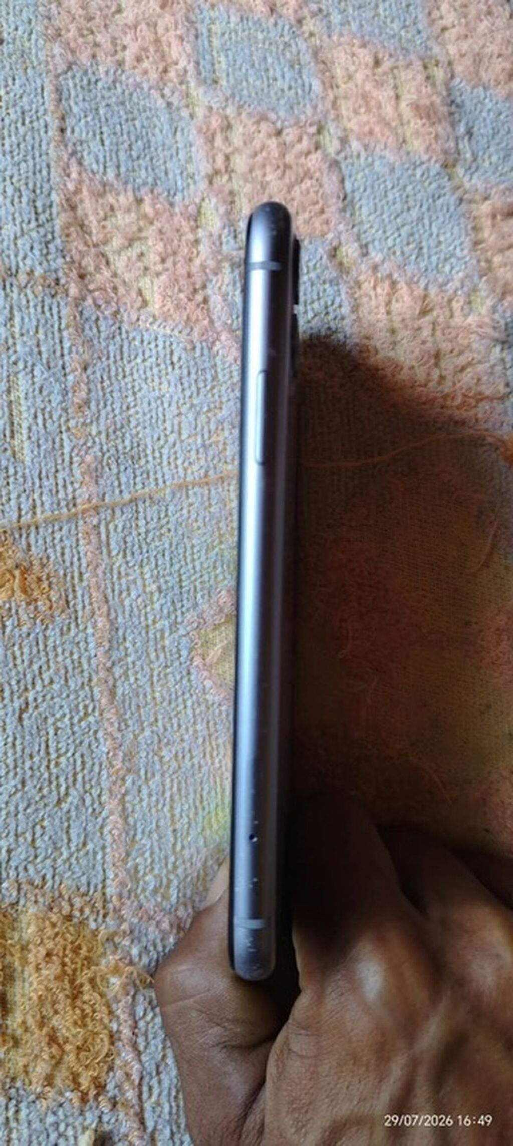Apple iPhone 11, roza boja - Ekran Liquid Retina HD (LCD) sa Face