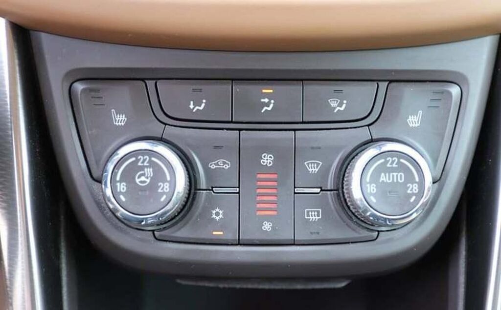 KONZOLA KLIME ZA OPEL ZAFIRA OD 2011. DO 2019. GOD. | Polovni