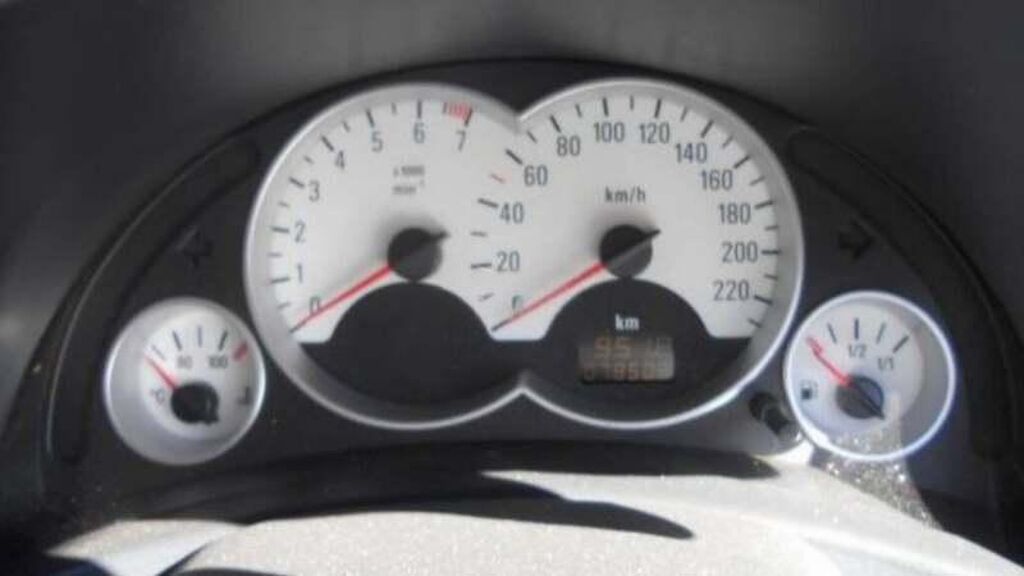 KILOMETAR SAT ZA OPEL CORSA C OD 2000. DO 2006. GOD. | Polovni