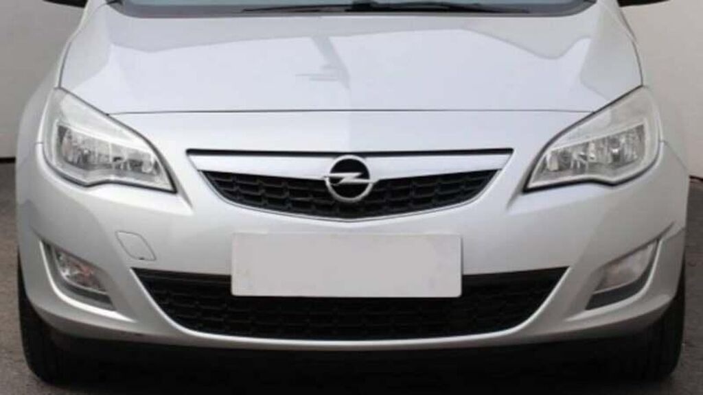 PREDNJI BRANIK ZA OPEL ASTRA J OD 2009. DO 2012. GOD. | Polovni