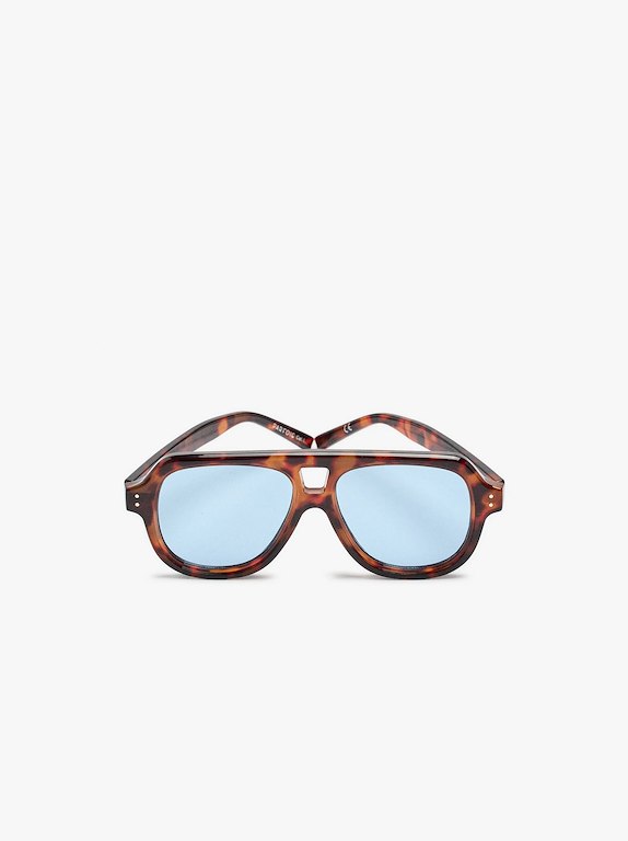 AVIATOR STYLE SUNGLASSES