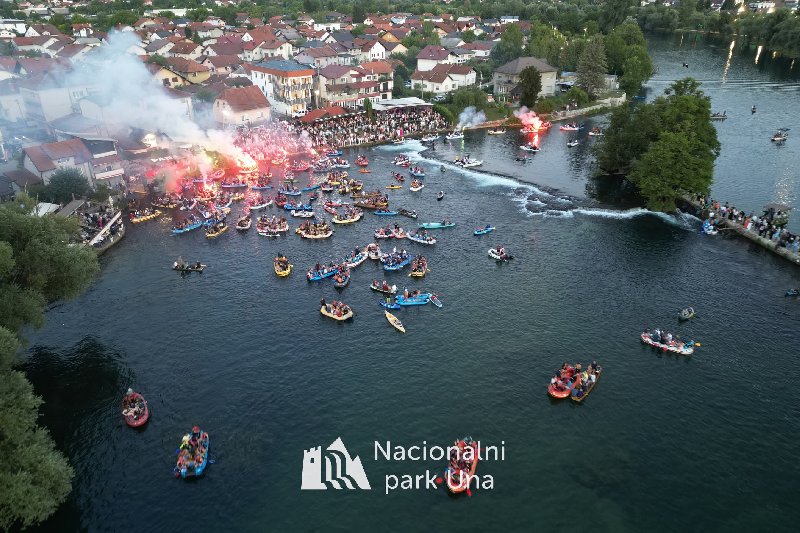 Ako si zainteresirana on trazi nju
