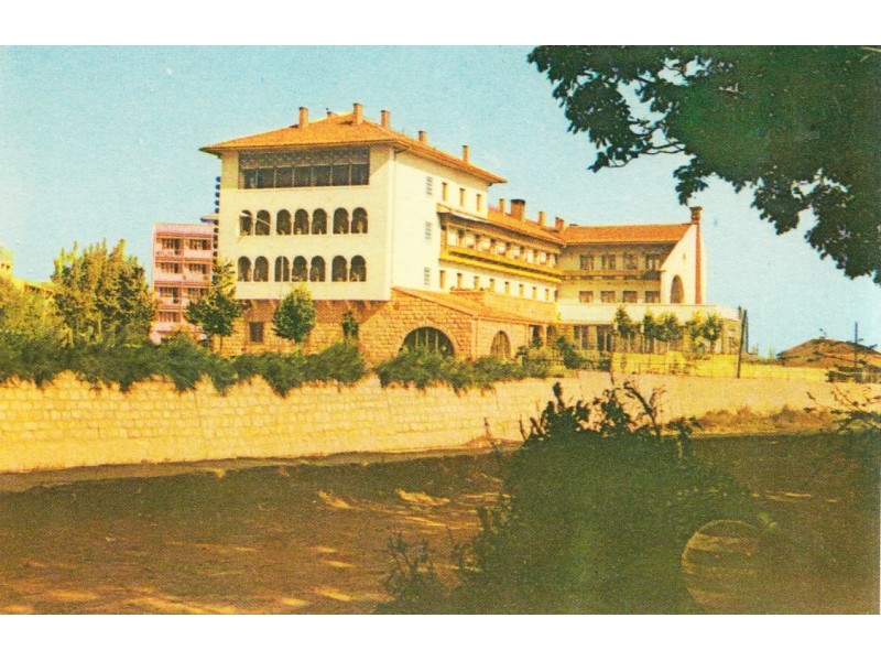 PEĆ , KIM