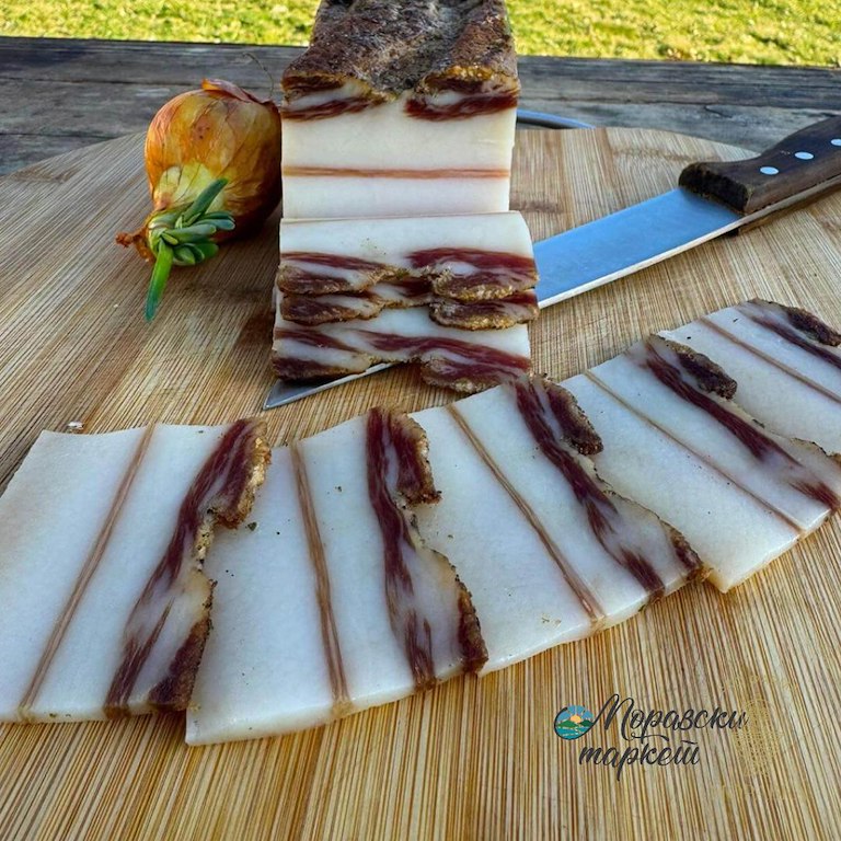 Bela slanina od moravke (komad) 1kg