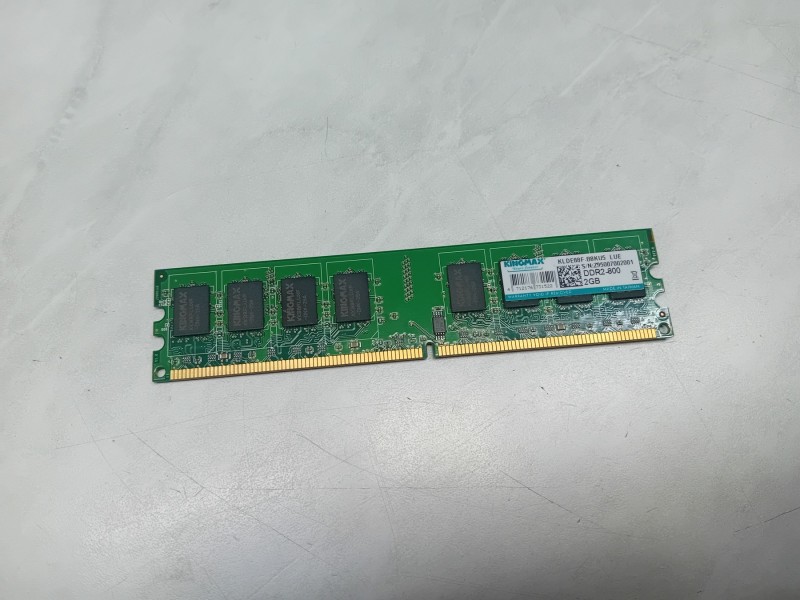 ddr2 2gb 800mhz meorija ispravna kingmax