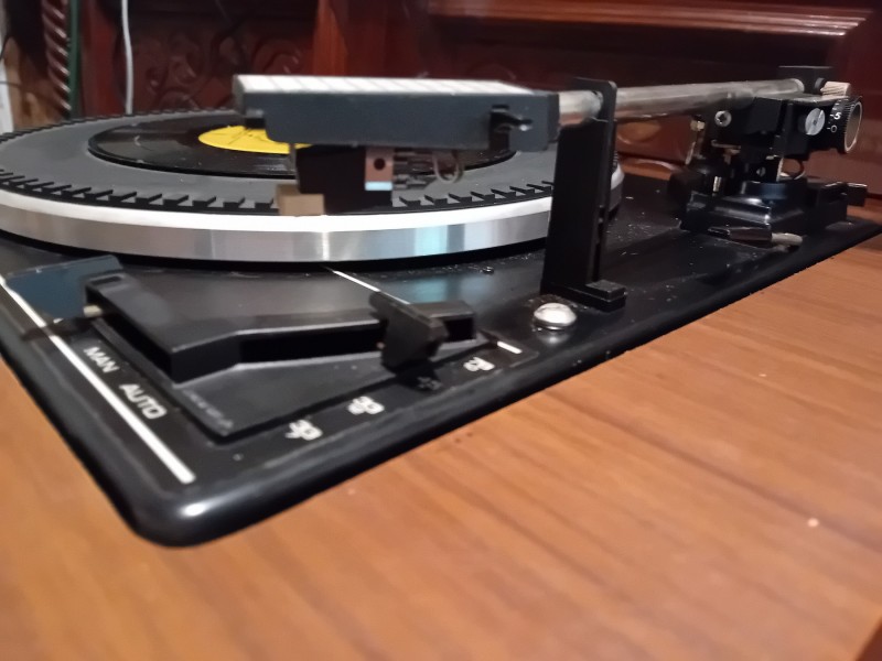 Gramofon Garrard