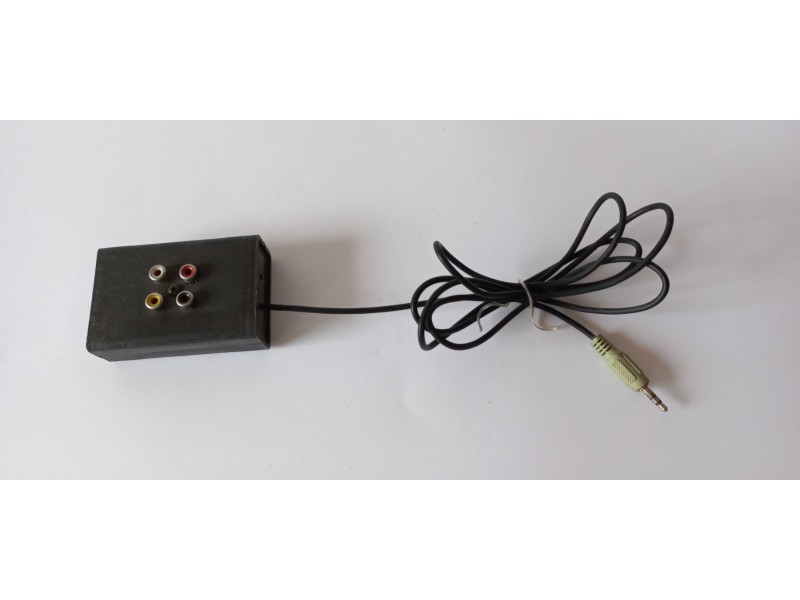 Audio kabl 3,5 mm na 4xRCA 1,4 metra