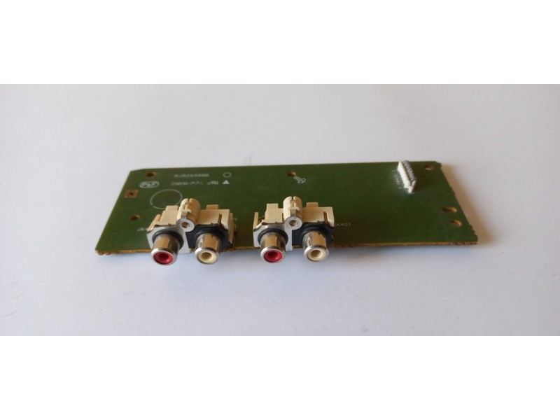 4xRCA modul za ugradnju