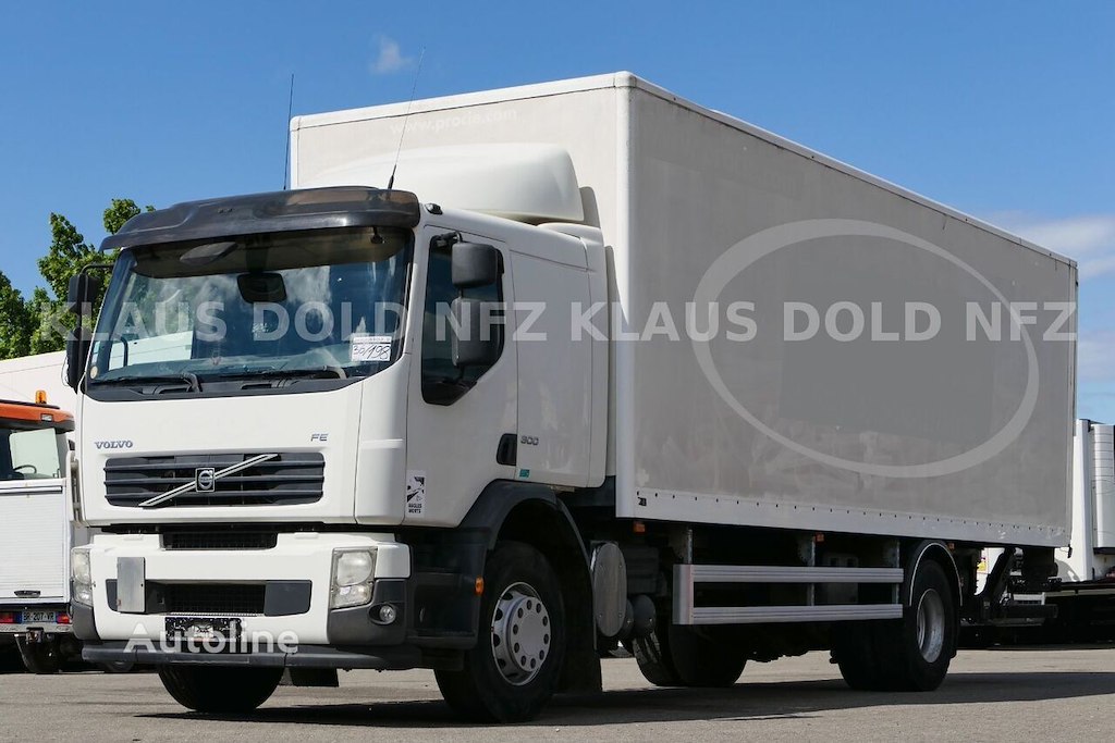 Volvo FE 300 Box Truck / XL Fuel Tank / Tail Lift / Euro 5 kamion furgon