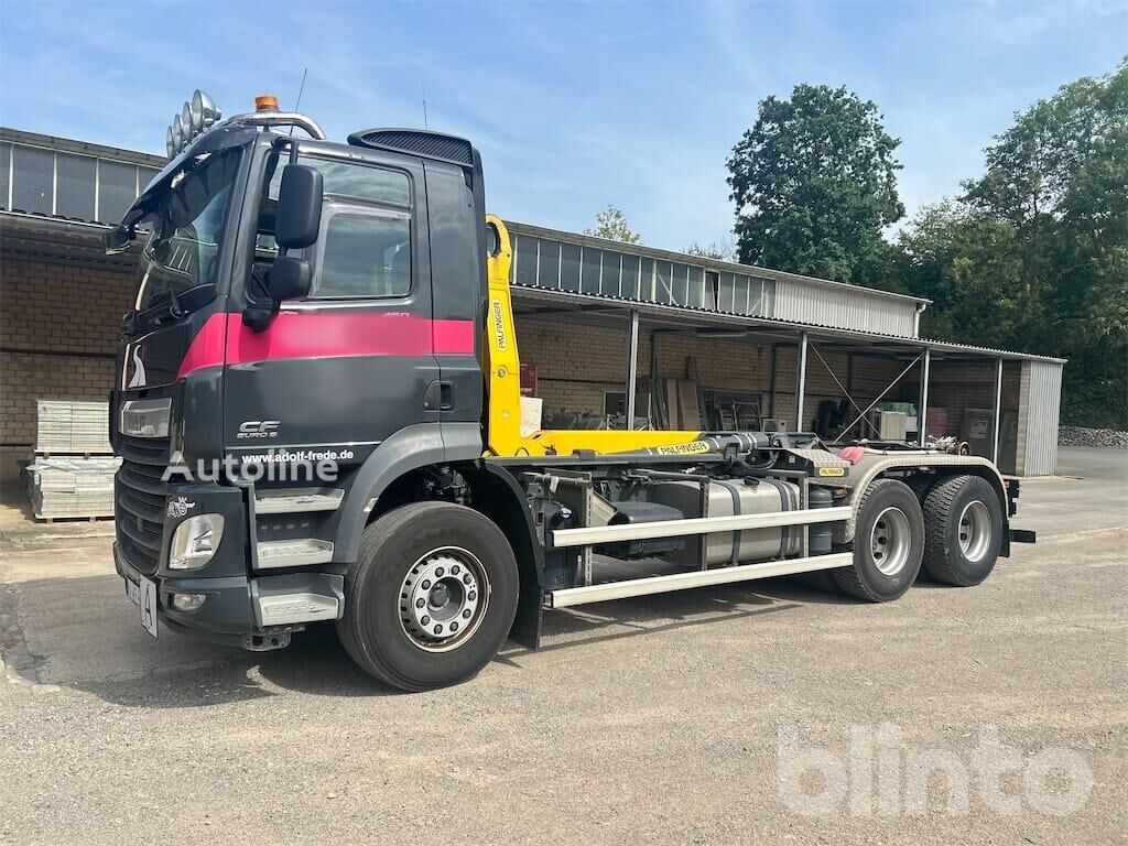 Prodaje se DAF CF 460 FAS rol kiper sa kukom na aukciji