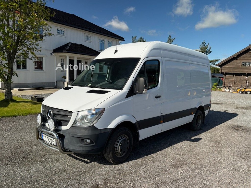 Prodaje se Mercedes-Benz Sprinter minibus furgon na aukciji