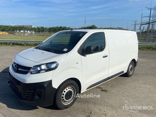 Prodaje se Opel Vivaro minibus furgon na aukciji