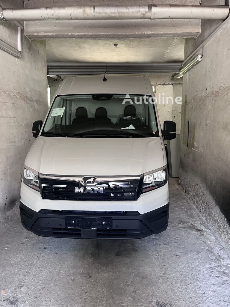 Novi MAN TGE 5.160 minibus furgon