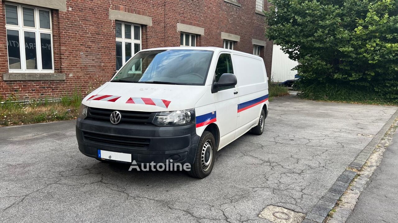 Prodaje se Volkswagen Transporter T5 minibus furgon na aukciji