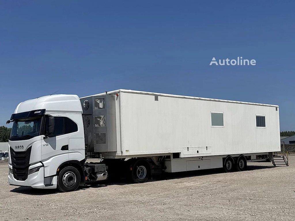 Nova Smit STO-1030 Medical Hospital Trailer izložbena poluprikolica
(DIV5400)