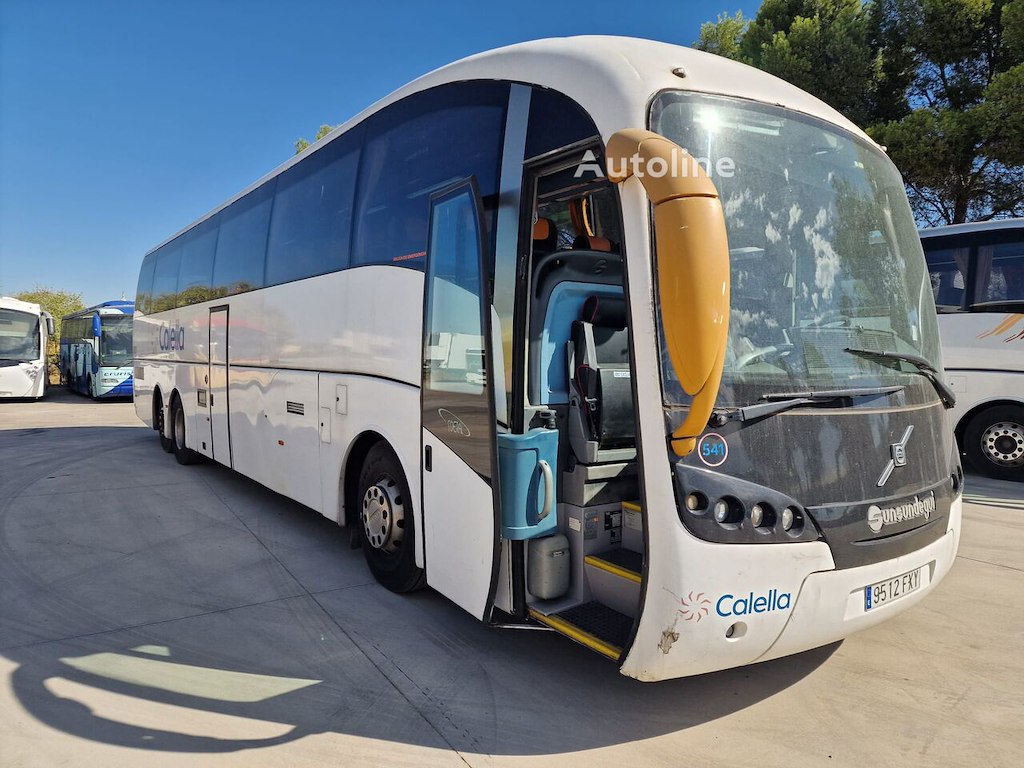 Volvo B12 turistički autobus