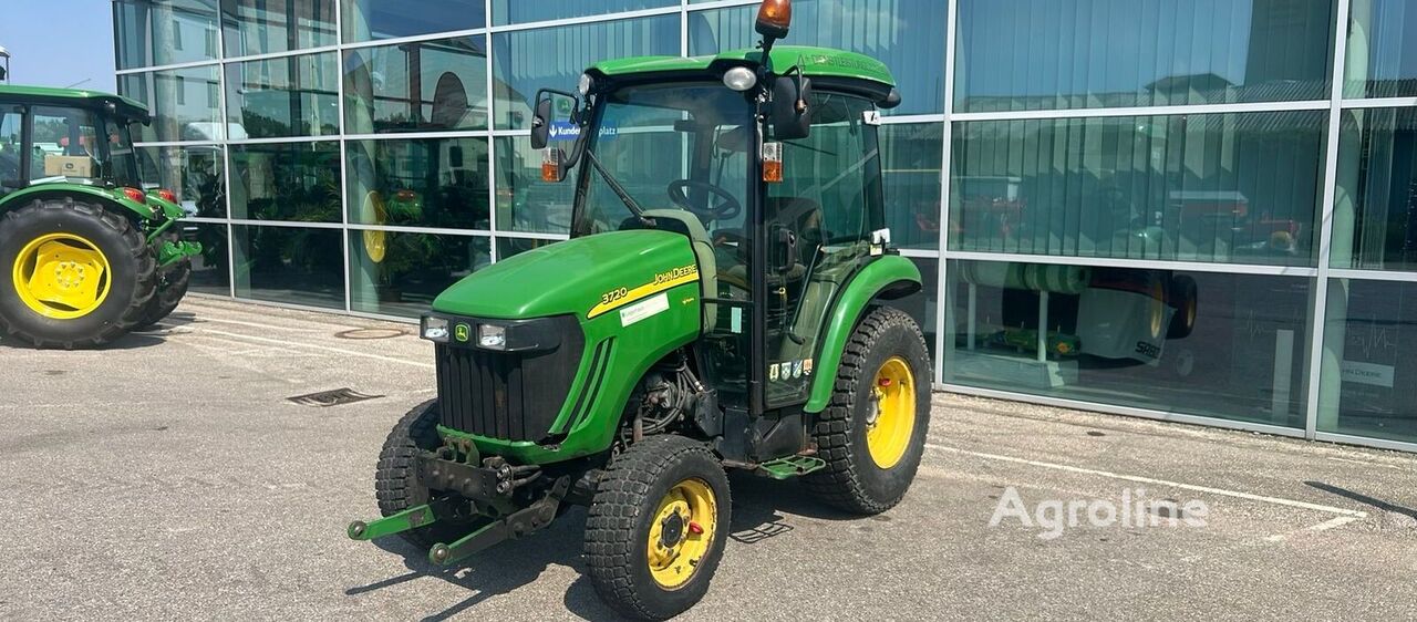 John Deere 3720 mini traktor