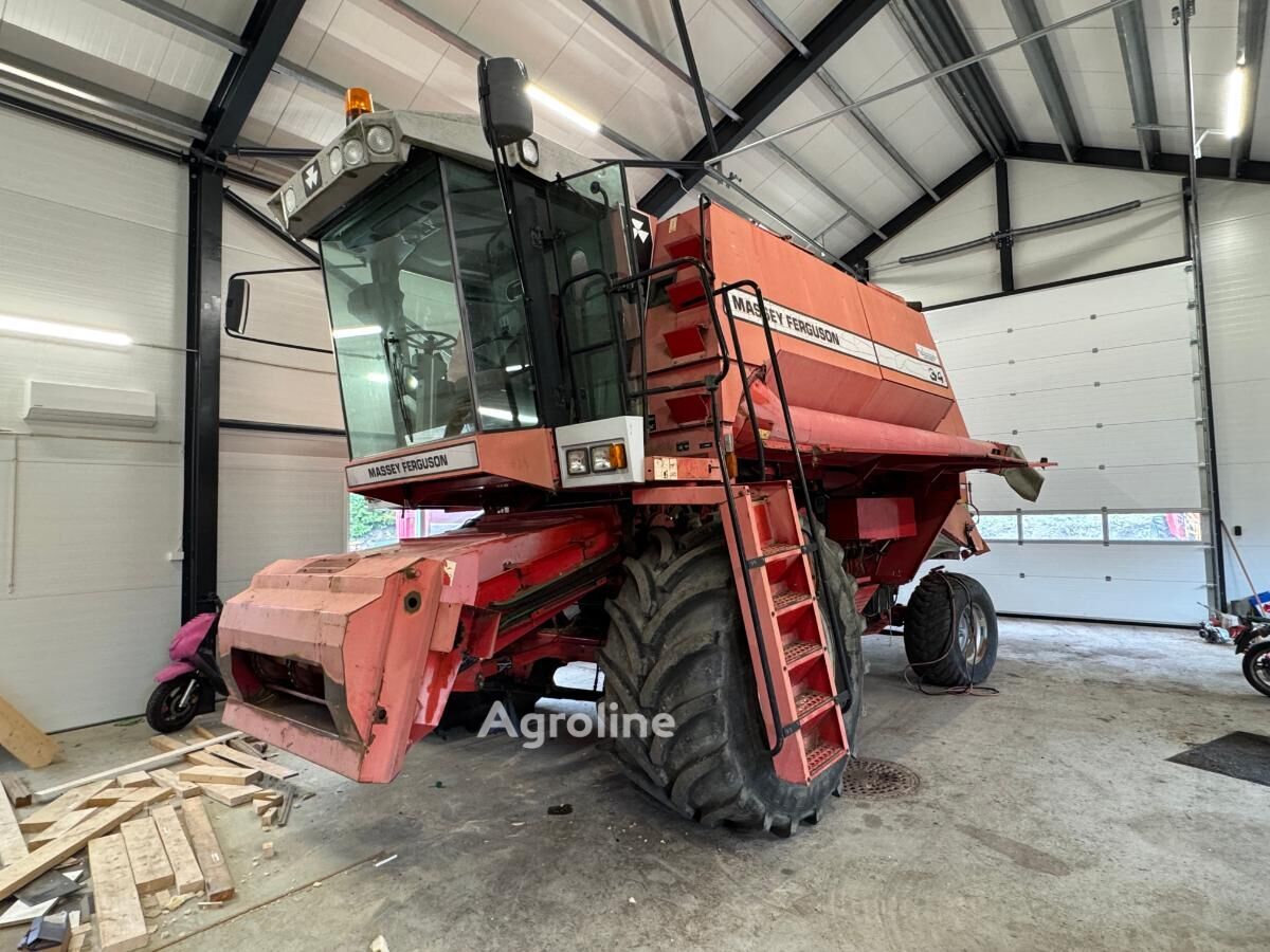 Prodaje se Massey Ferguson MF 34 skurtresker kombajn za žito na aukciji