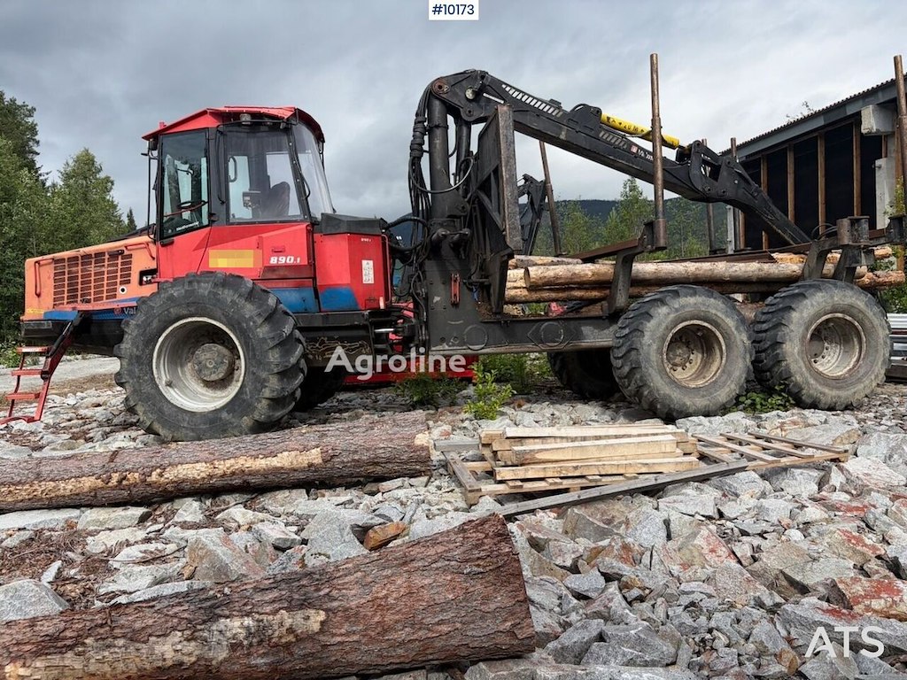 Valmet 890.1 forvarder