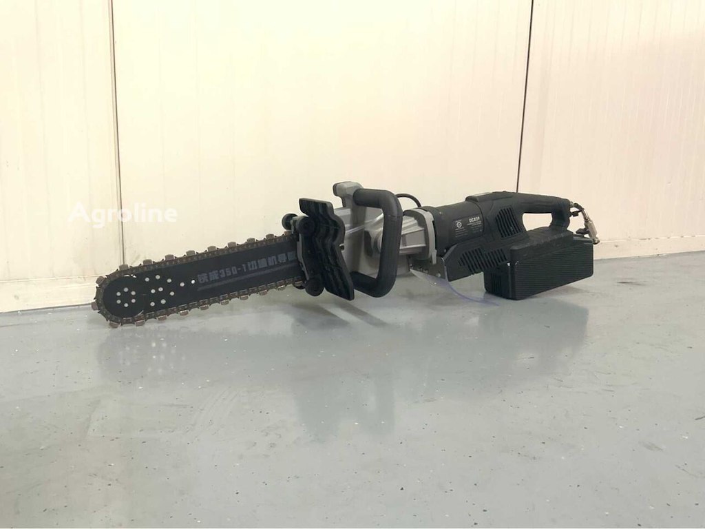 Prodaje se UF Equipment DC839 akumulatorsku testeru na aukciji