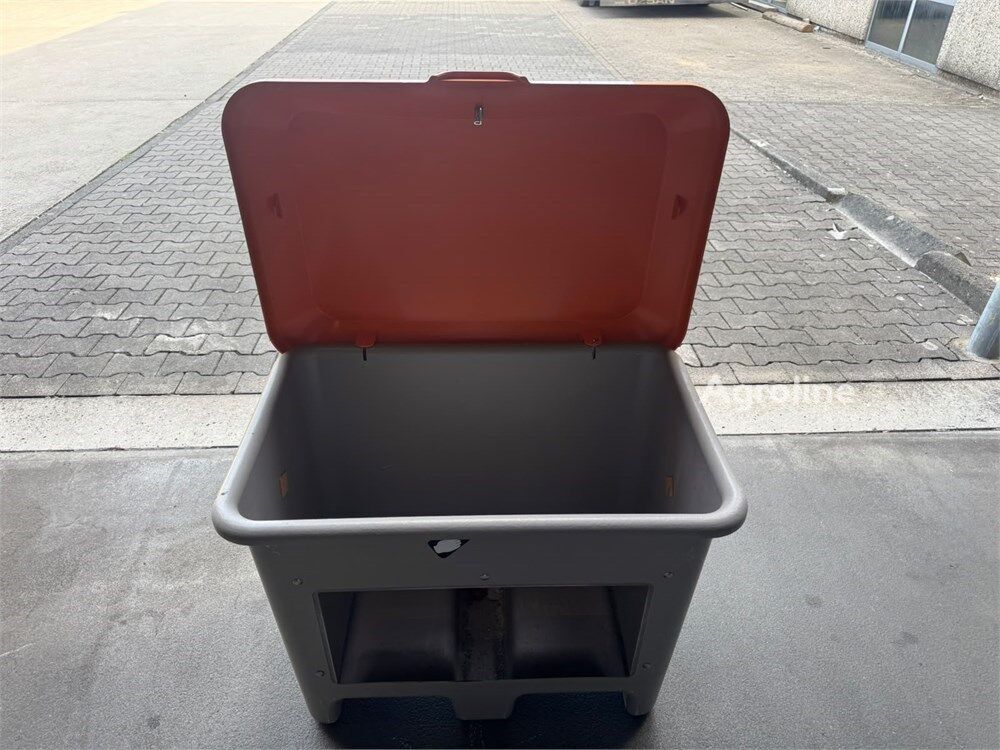 Cemo plastichna kutiјa za skladishteњe / posuda za so 200 litara sa pokloptsem na sharke