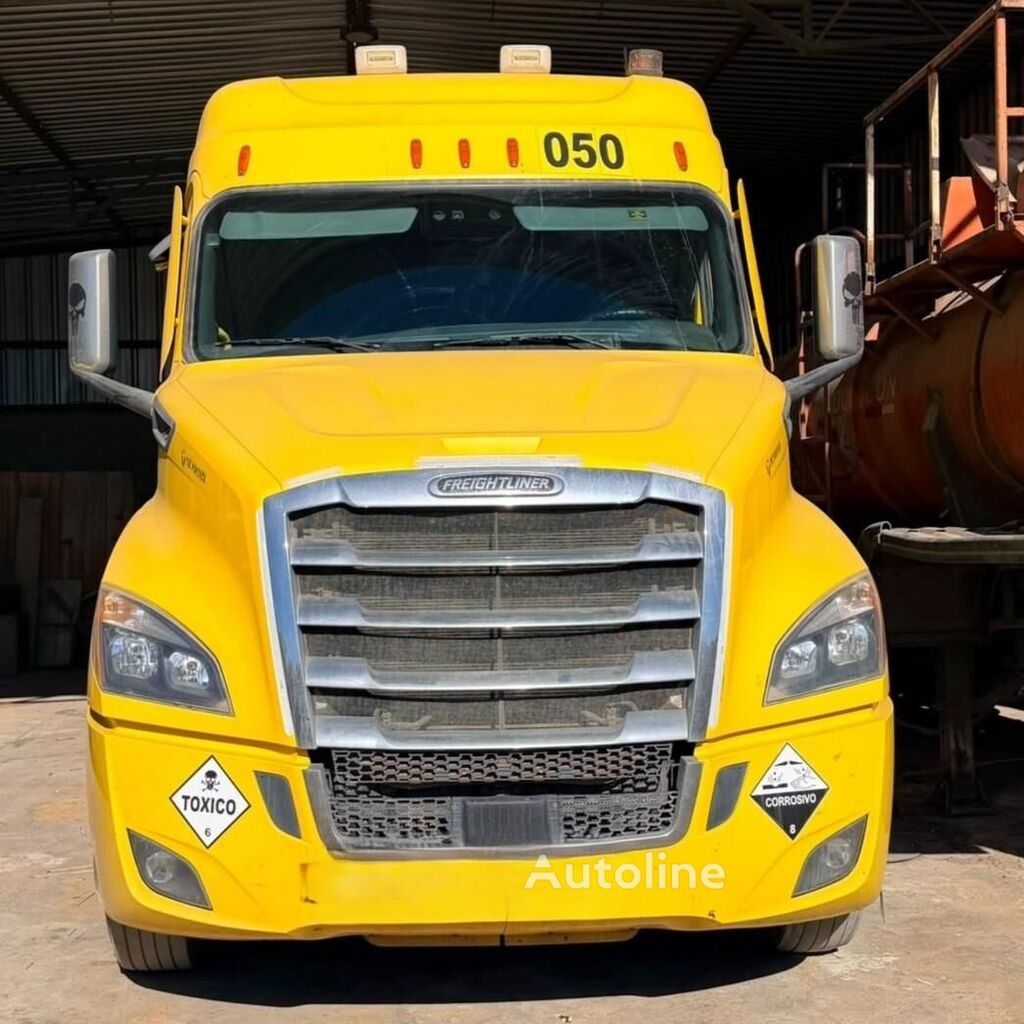 Novi Freightliner CALL6 tegljač