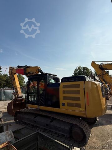 Lančani bager
CATERPILLAR 330 F