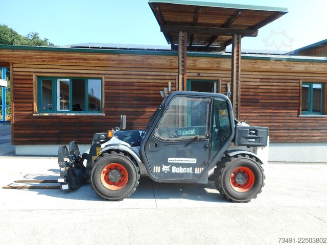 Teleskopski utovarivač
Bobcat T2250