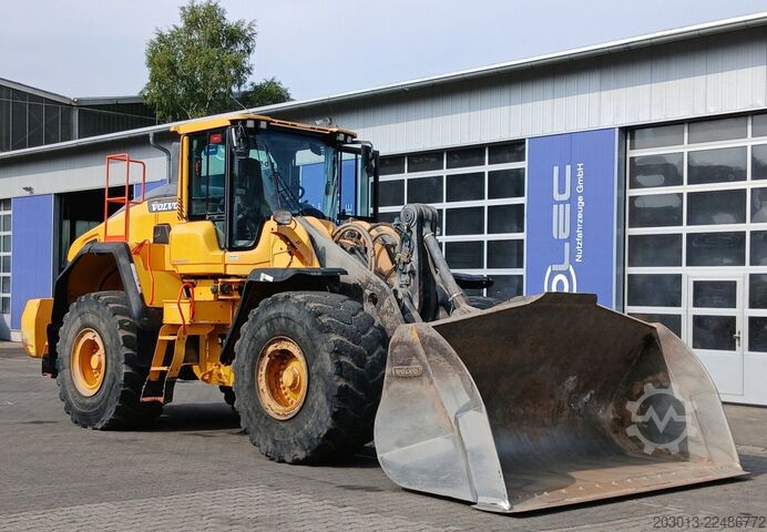 Utovarivač na točkovima
VOLVO L180H Radlader 29,7 t *Waage *12.069 h