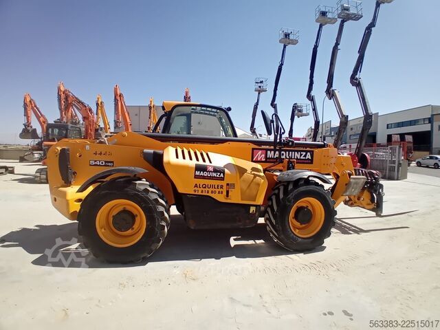Teleskopski utovarivač
JCB 540.10
