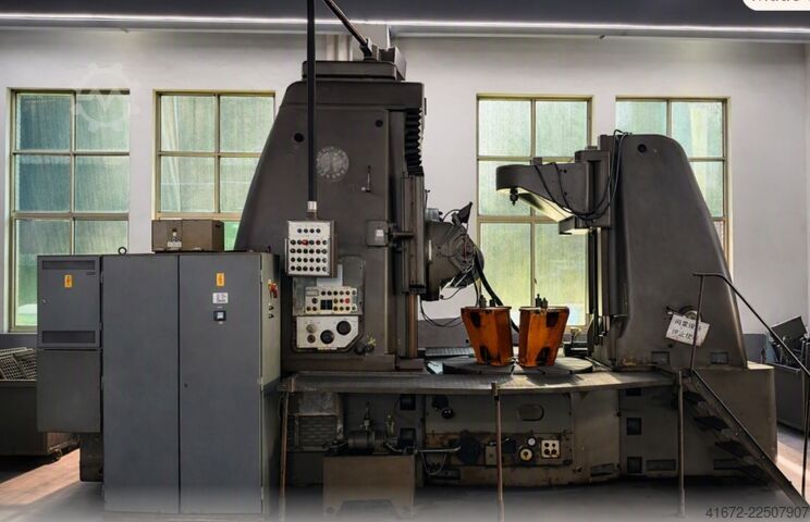 Mašina za jecanje zupčanik - vertikalna
PFAUTER P 1800 B