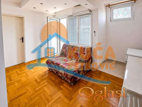 Odličan, funkcionalan, dvoiposoban stan, 52m2, kod Durlanske pijace