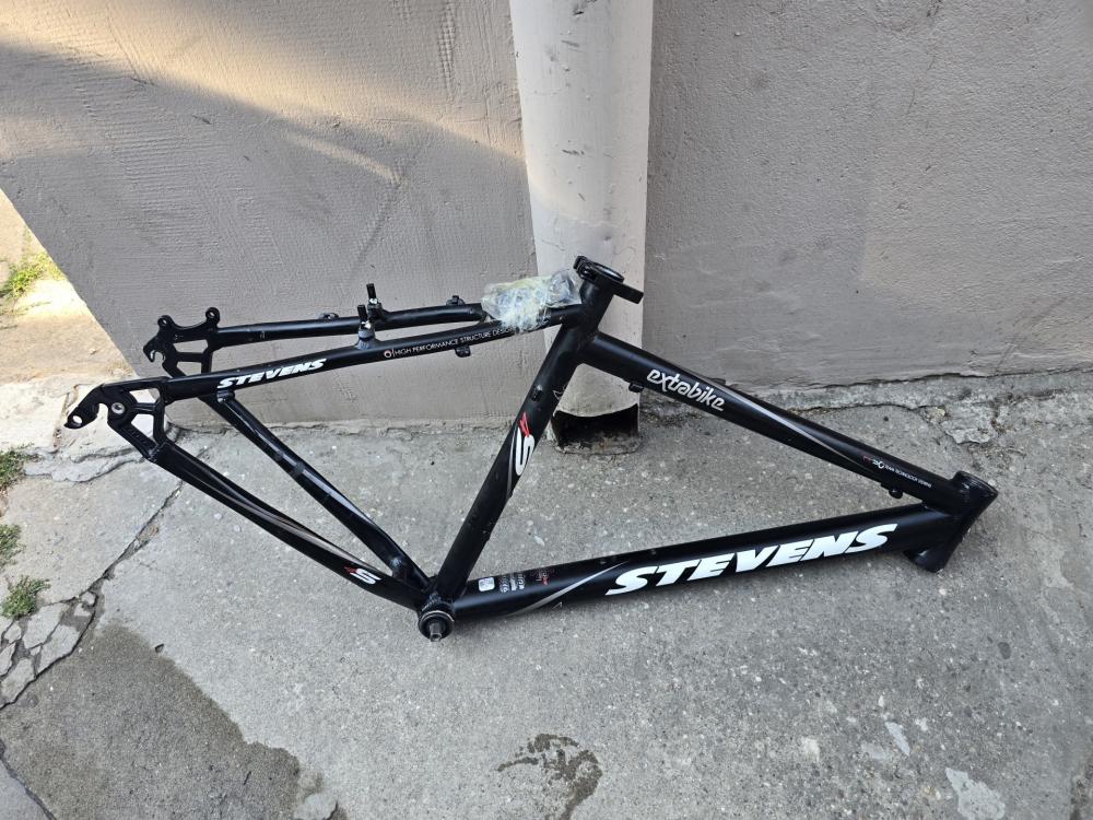 Stevens 26 top bas lep
