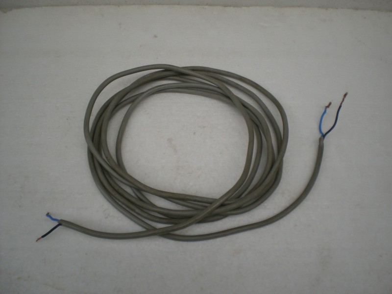 Strujni kabl 2x1 mm 230V 3,8 metra LICNASTI