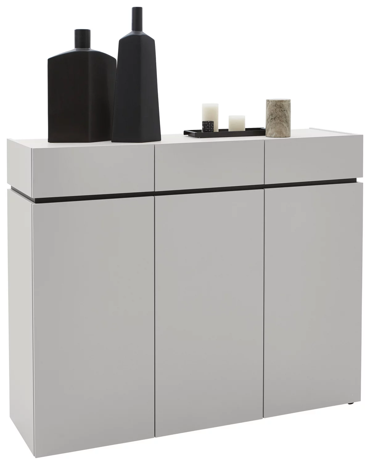 KOMODA S VRATIMA
