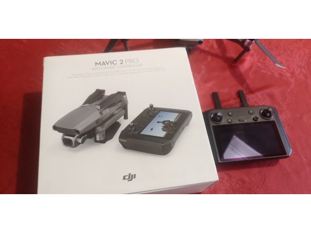 DJI Mavic 2 Pro dron sa Smart kontrolerom sa ekranom