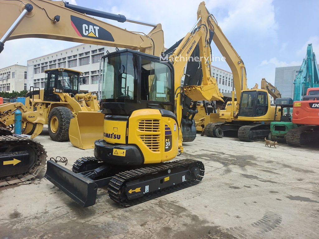 Komatsu PC35 mini bager