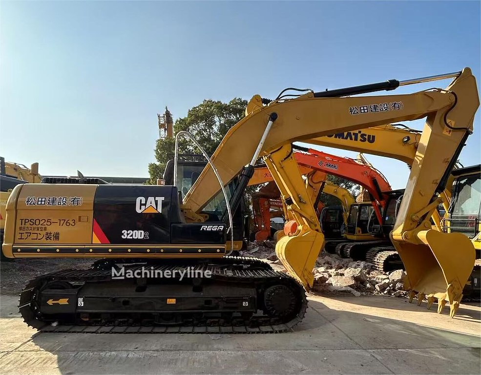 Caterpillar 320D2 bager guseničar