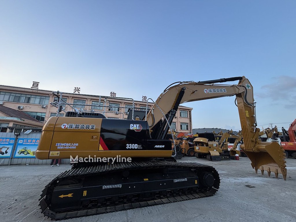 Caterpillar 330D2L bager guseničar