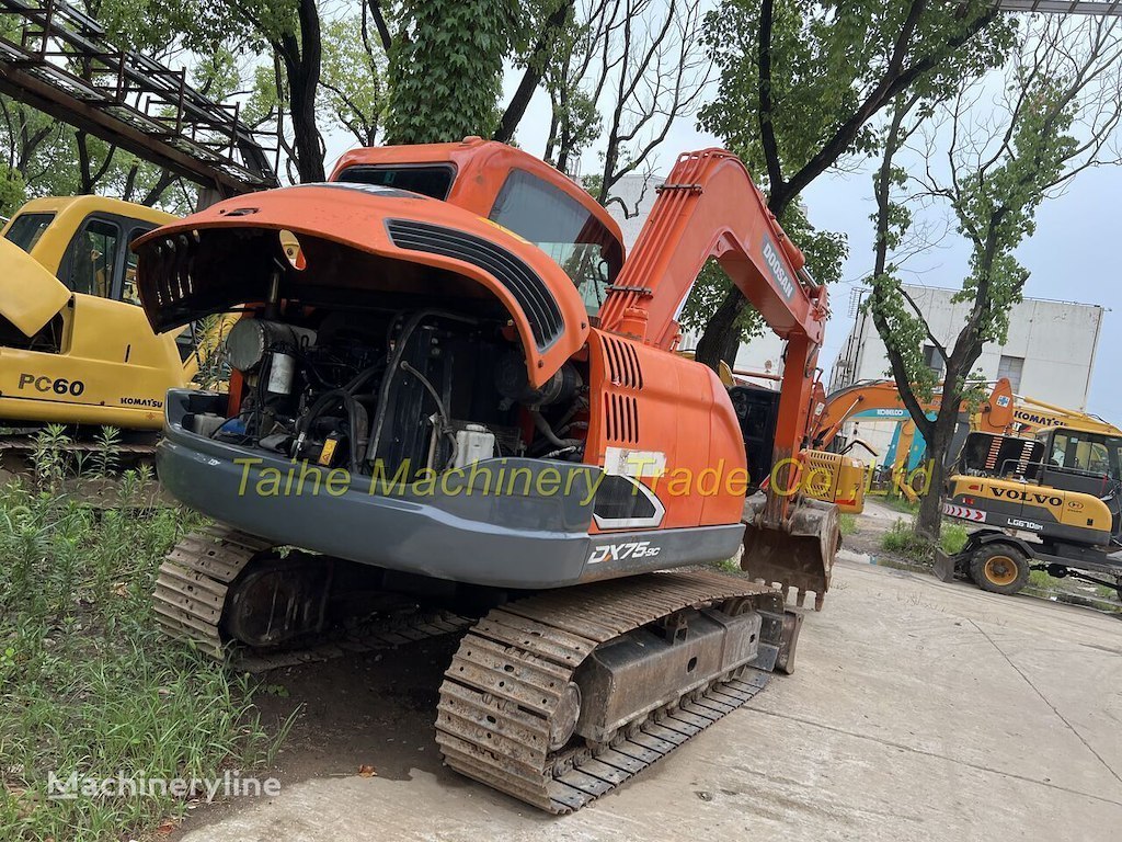 Doosan DX75-9 midi bager