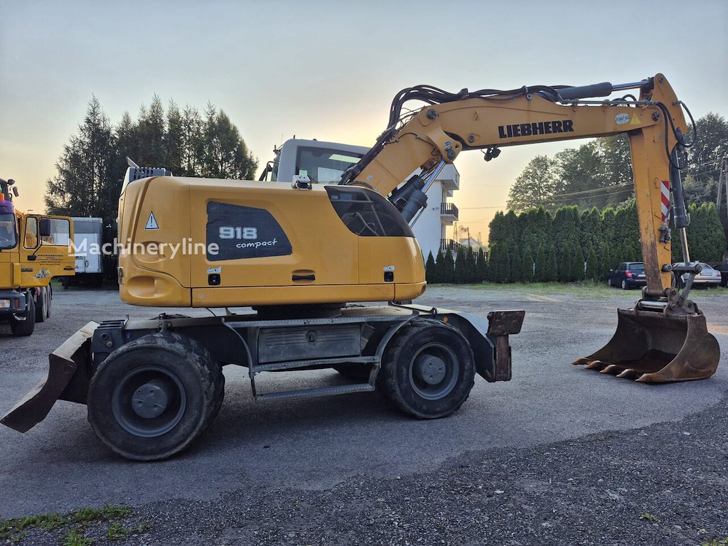 Liebherr A918 bager točkaš