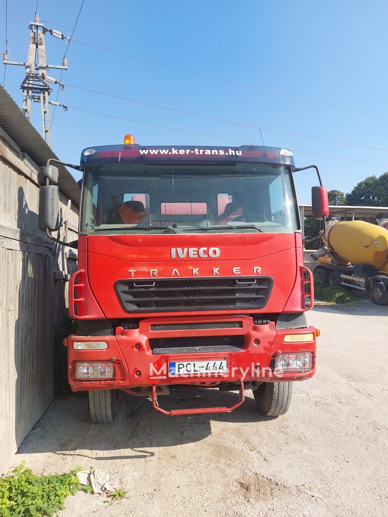 Liebherr na šasiji IVECO AD 340 T 35 B kamion s mešalicom za beton