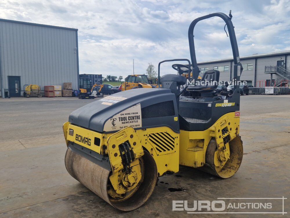 Prodaje se BOMAG BW120AD-4 mali valjak na aukciji