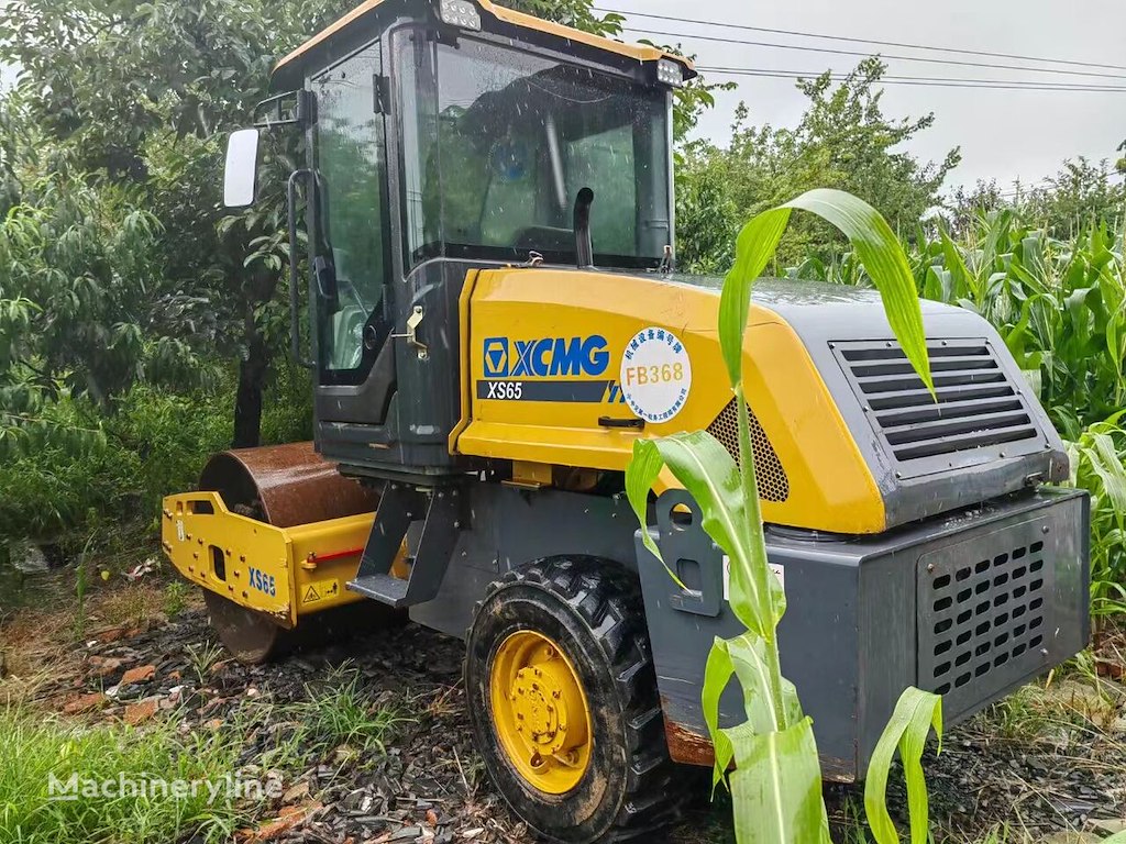 XCMG XS65 kompaktor s jednim valjkom