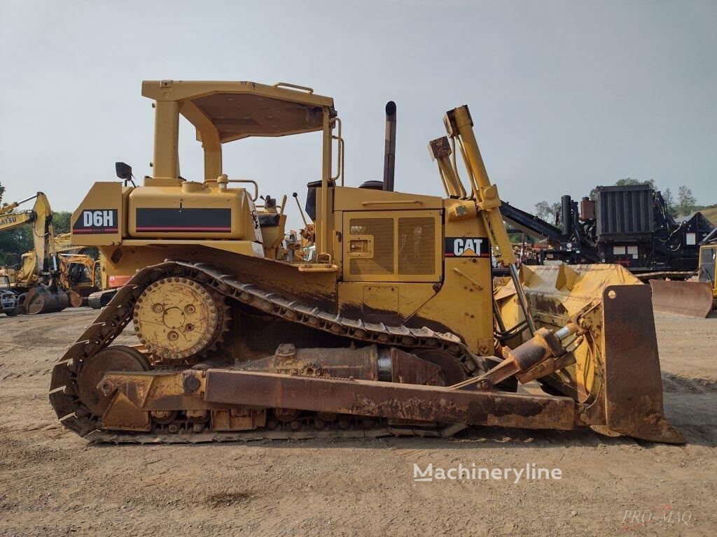 Caterpillar D6H II buldožer