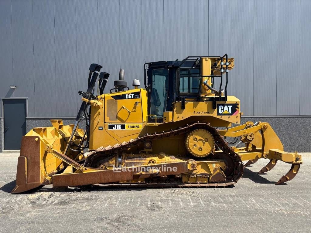 Caterpillar D 6 T XL buldožer