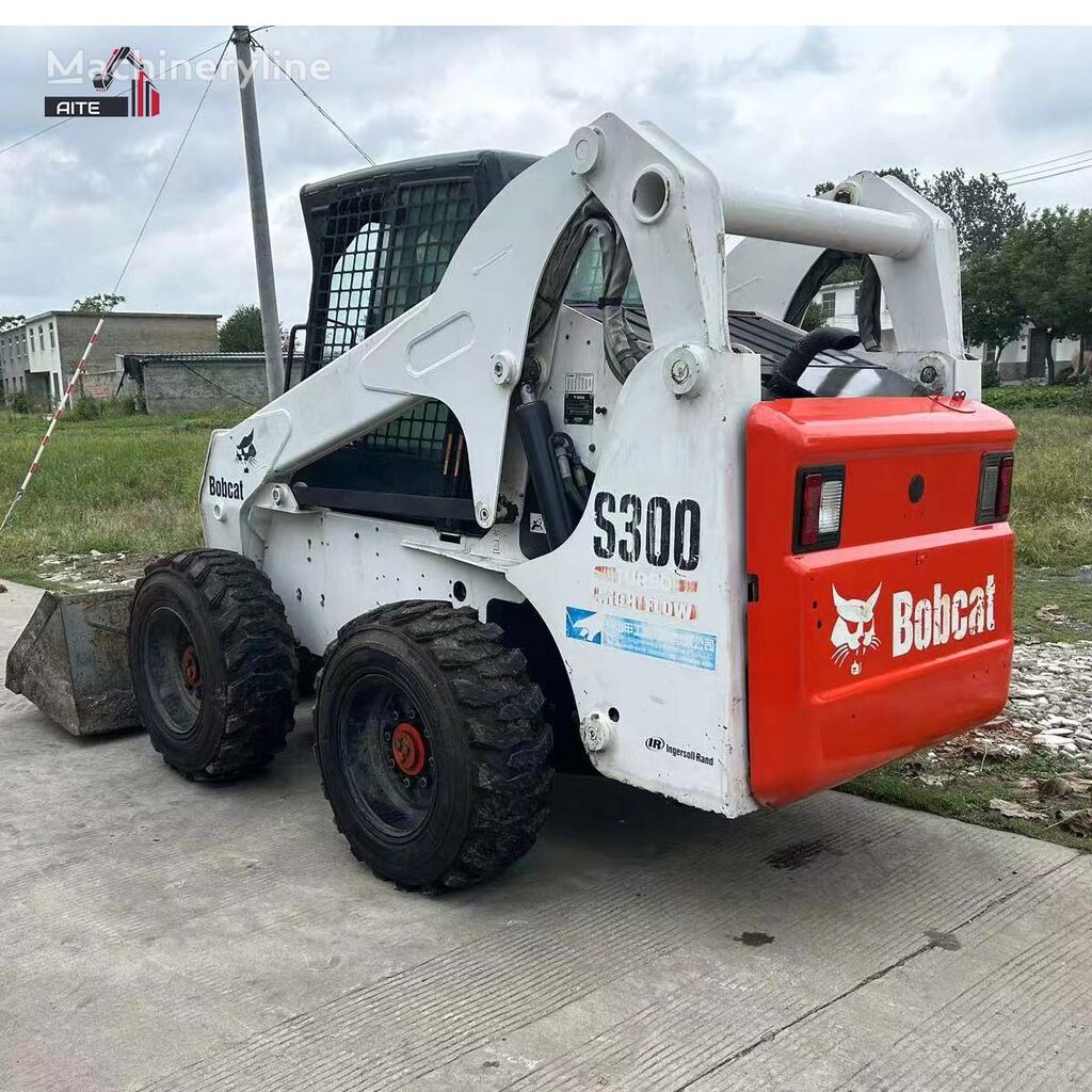 Bobcat s300 mini utovarivač