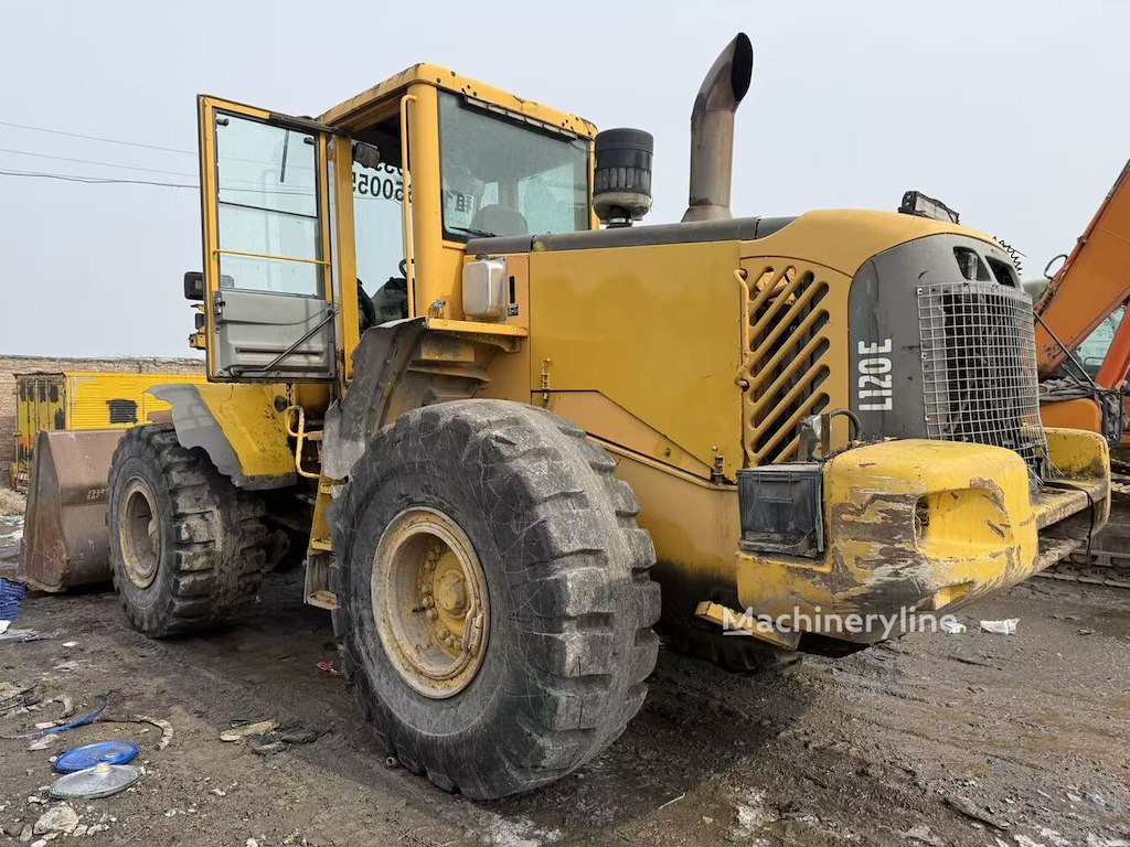 Volvo L120E prednji utovarivač