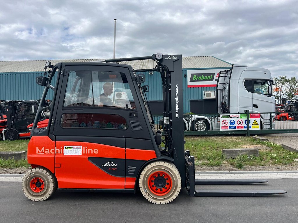Linde E50HL-01 električni viljuškar