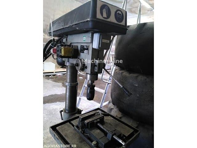 Prodaje se Syrette ys-8024 C03276 stolna bušilica na aukciji